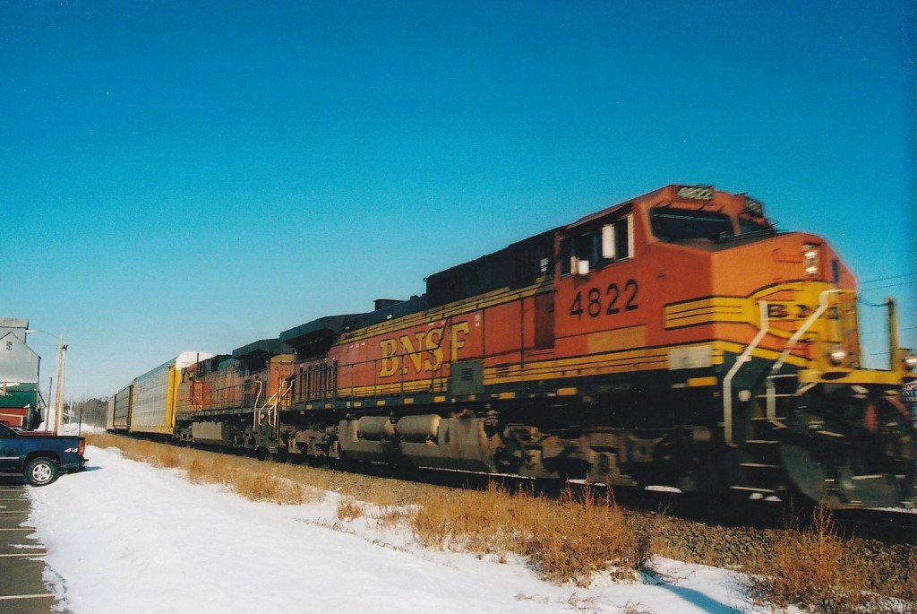 BNSF 4822 East